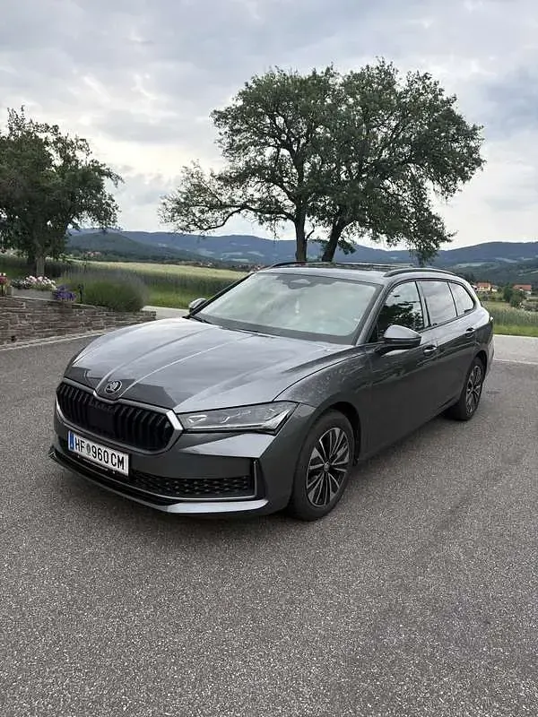 Gebraucht Skoda Superb Selection 150 PS (2024) in Pöllau, AT - € 31.999 ...