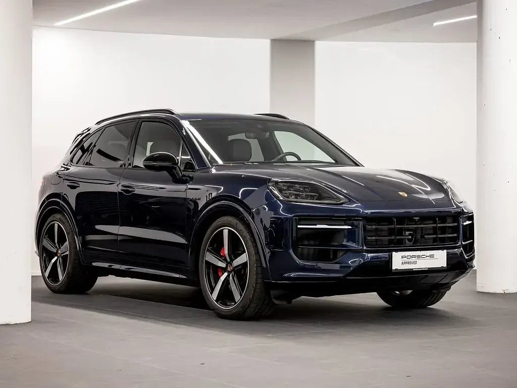 Gebraucht Porsche Cayenne S E-Hybrid Black Edition 519 PS (2026) in ...