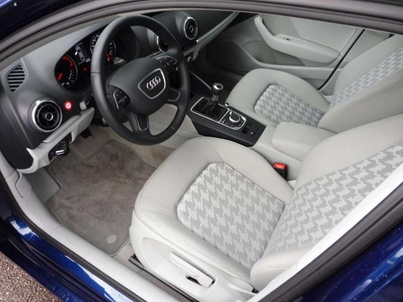 Gebraucht 2015 Audi A3 Ambition 110 PS Limousine – 6112 Wattens, AT ...