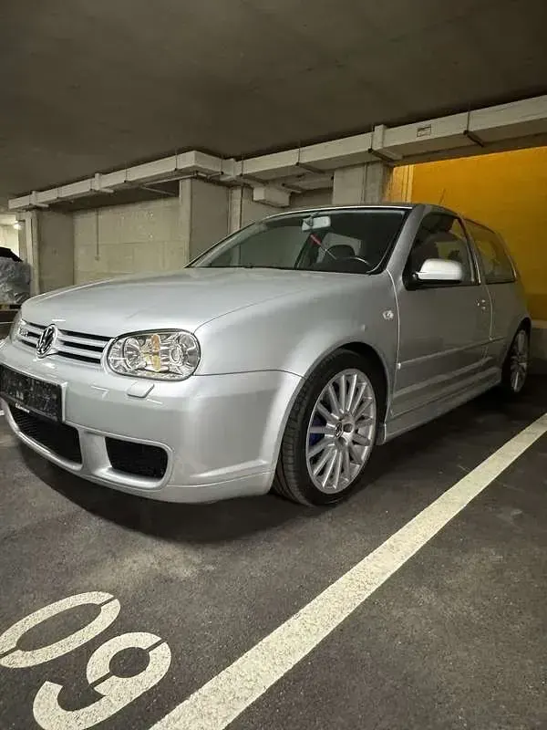 Gebraucht VW Golf IV R 241 PS (2002) in Linz, AT - € 35.900 | AutoUncle