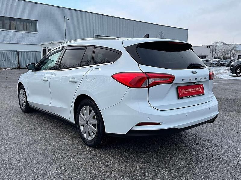 Gebraucht 2021 Ford Focus Cool & Connect 95 PS Kombi – 1230 Wien ...