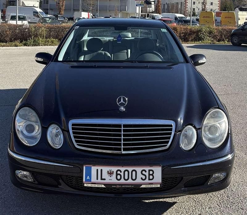 Gebraucht 2003 Mercedes E200 Avantgarde 163 PS Limousine – 6060 Hall in ...