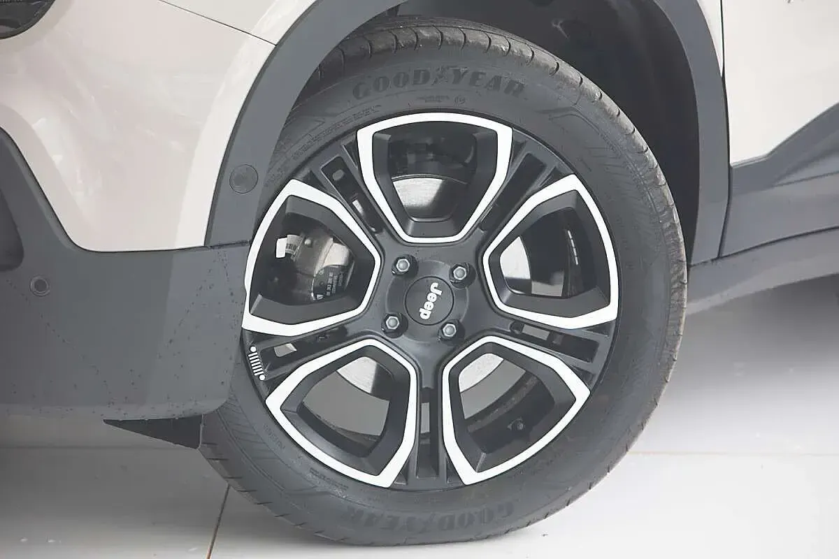 Neu Jeep Avenger EV Altitude 156 PS (2025) in Völs, AT - € 32.900 ...