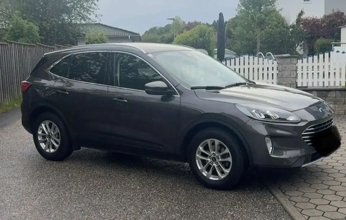Ford Kuga Ausstattung Titanium