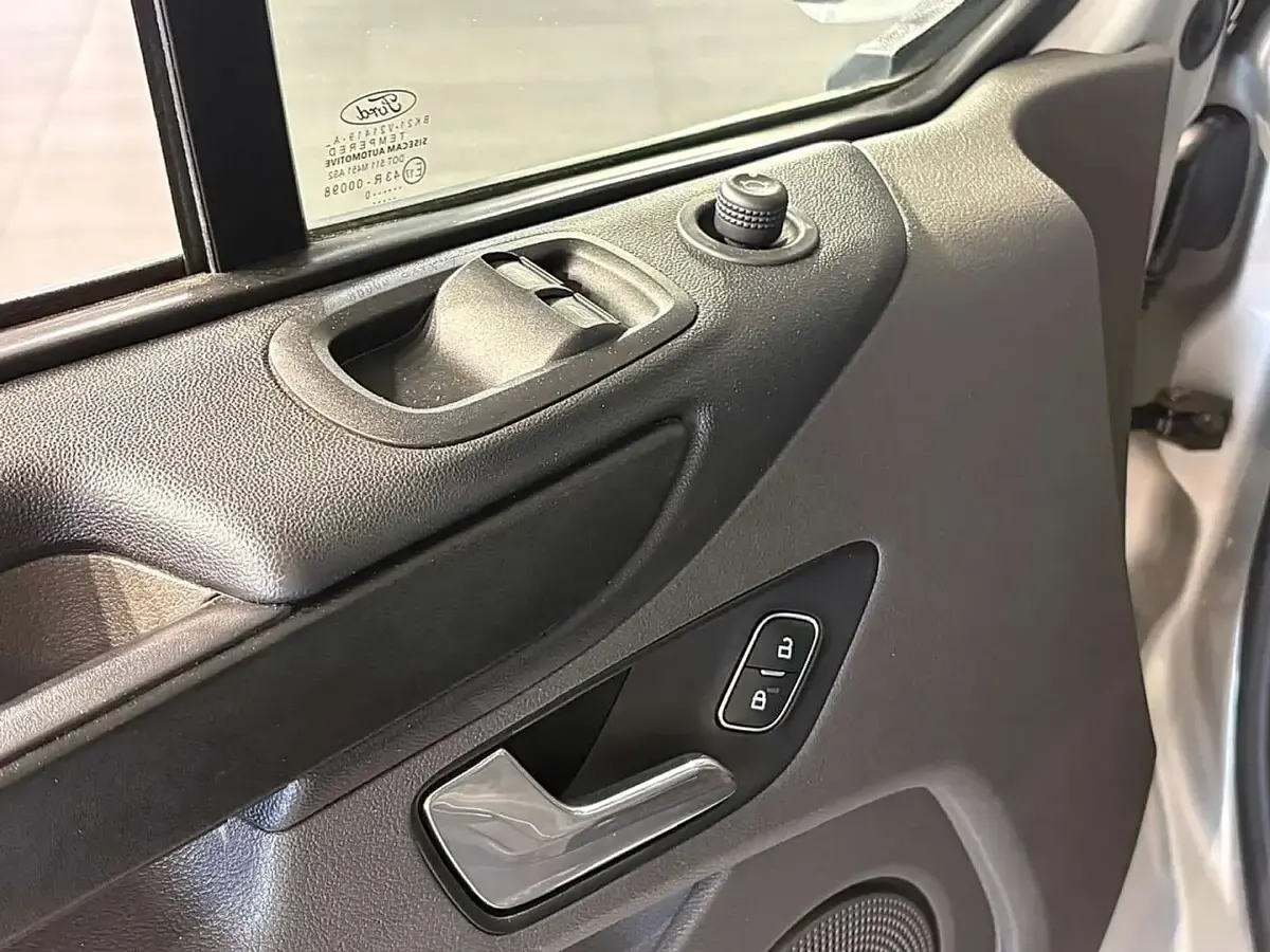 Gebraucht Ford Transit Custom Trend 131 PS (2020) in Wiener Neustadt ...
