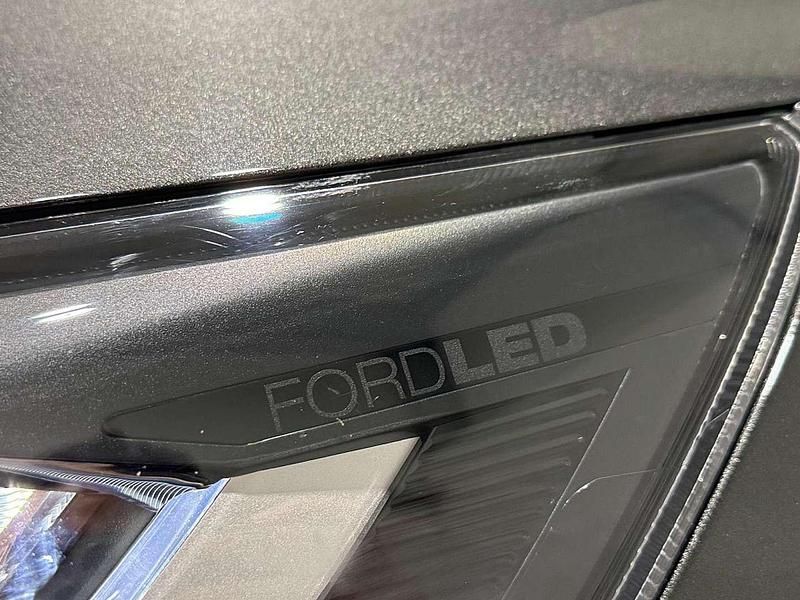 Gebraucht 2022 Ford Focus Cool & Connect 120 PS Kombi – 4063 Hörsching ...