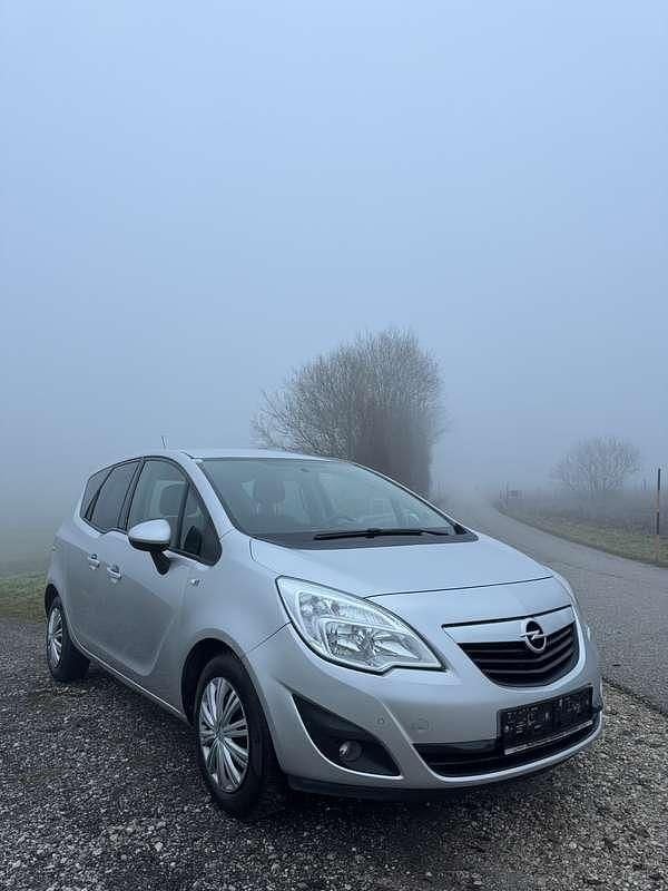 Gebraucht 2010 Opel Meriva Edition 75 PS Van / Kleinbus – 4663 ...