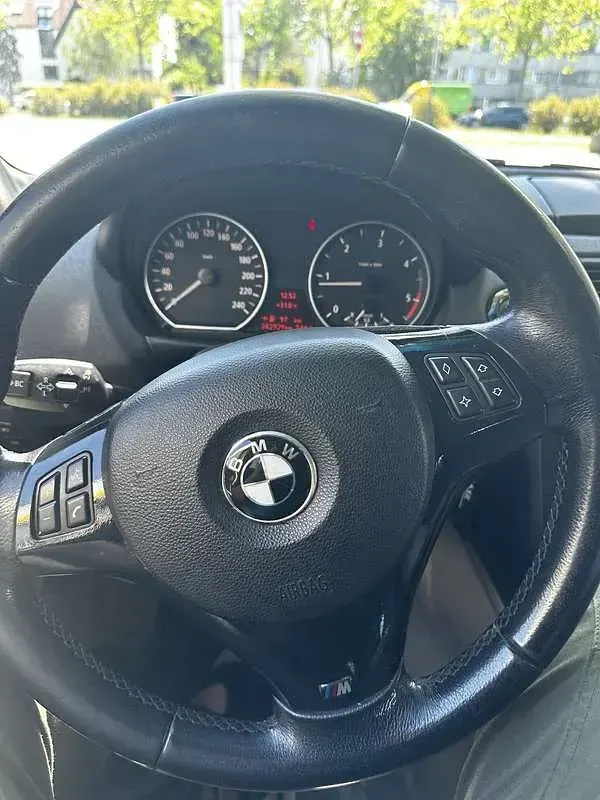 Gebraucht BMW 120 M Sport 163 PS (2006) in Wien, AT - € 5.500 | AutoUncle