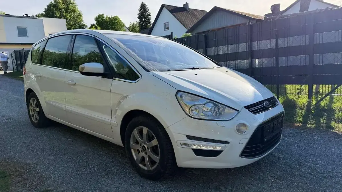 Gebraucht Ford S-MAX Trend 140 PS (2012) in Oberwart , AT - € 2.390 ...