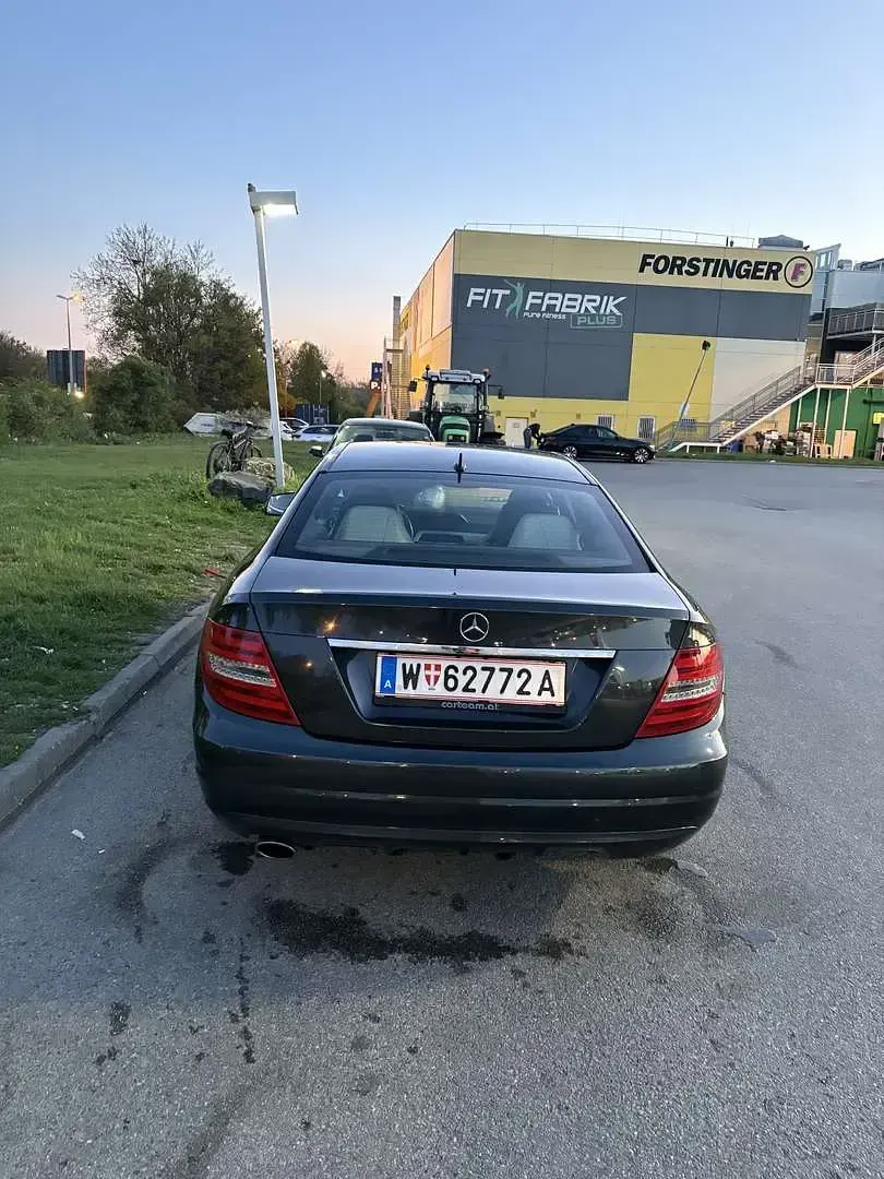 Gebraucht Mercedes C250 204 PS (2015) in Wien . - € 7.000 | AutoUncle