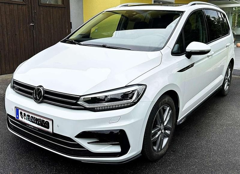 Gebraucht 2019 VW Touran R-line 116 PS Van / Kleinbus – 8062 Kumberg ...