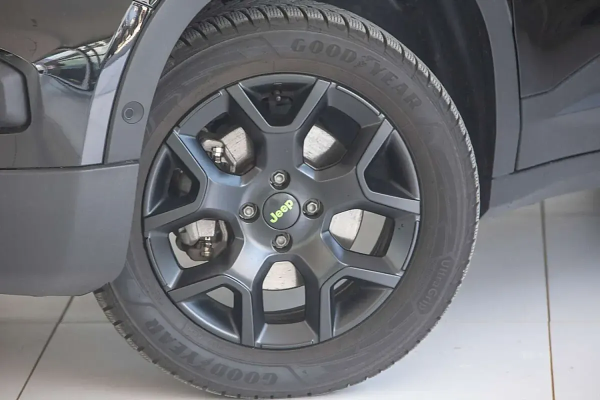 Gebraucht Jeep Avenger 136 PS (2025) in Völs, AT - € 27.900 | AutoUncle