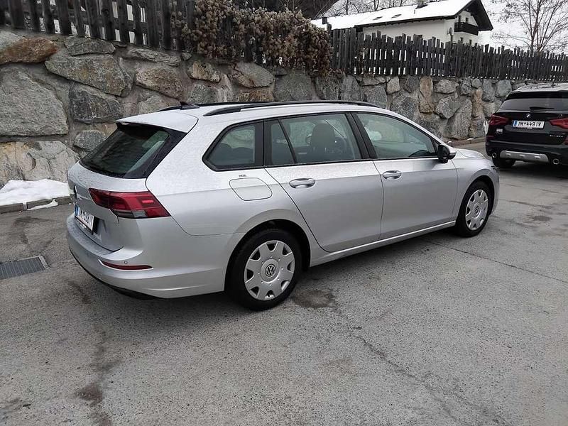 Gebraucht 2021 VW Golf VIII Trendline 116 PS Kombi – 6426 Roppen, AT ...