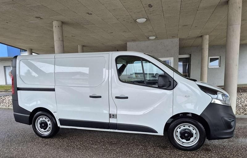 Gebraucht 2017 Opel Vivaro 120 PS Van / Kleinbus – 4642 Sattledt , AT ...