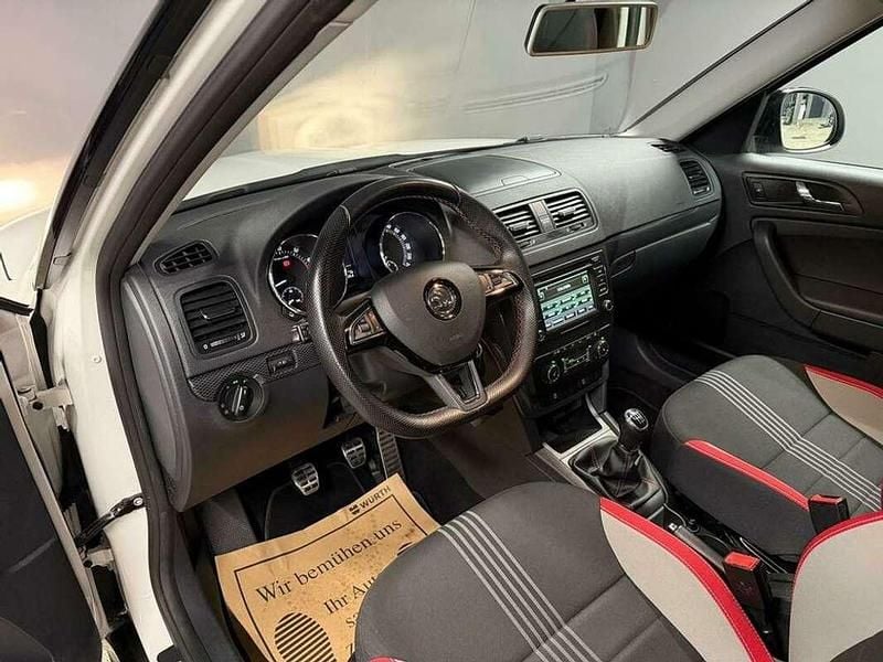 Gebraucht 2015 Skoda Yeti Monte Carlo 105 PS SUV – 6020 Innsbruck ...