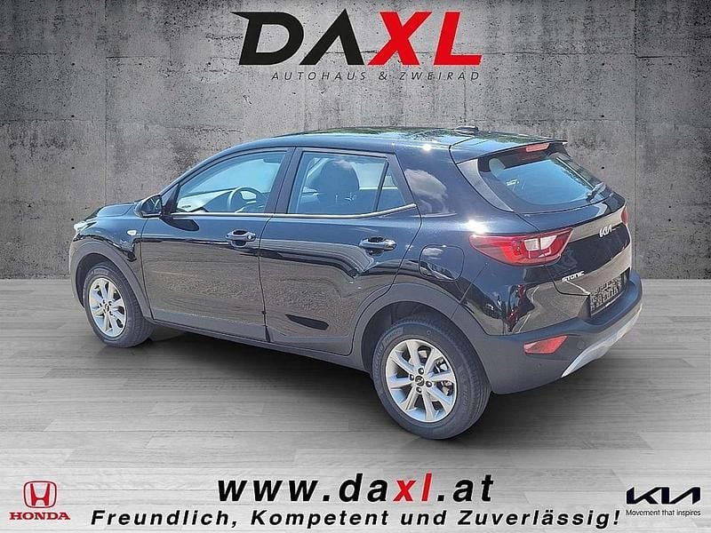 Gebraucht 2023 Kia Stonic 84 PS SUV – 4911 Tumeltsham (Händler) – € 17. ...