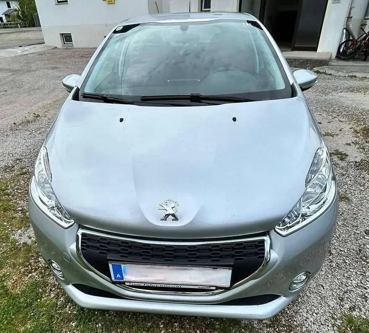 Gebraucht Peugeot 208 82 PS (2014) in Vils, AT - € 6.700 | AutoUncle
