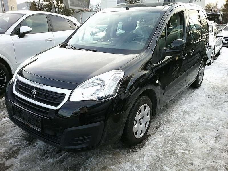 Gebraucht 2016 Peugeot Partner 99 PS Van / Kleinbus – 6020 Innsbruck ...