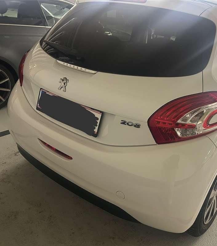 Gebraucht 2015 Peugeot 208 Style 82 PS Kleinwagen – 2435 Ebergassing ...