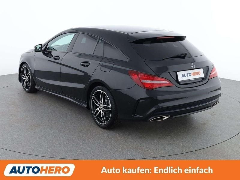 Gebraucht 2019 Mercedes CLA200 Shooting Brake AMG line 156 PS Kombi ...