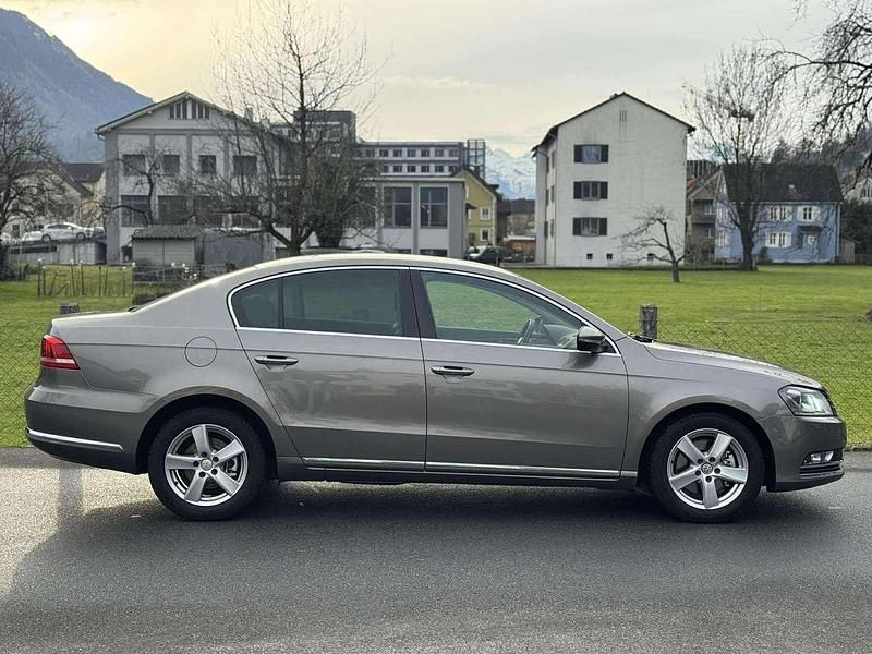 Gebraucht 2011 VW Passat Highline 105 PS Limousine – 6800 Feldkirch ...