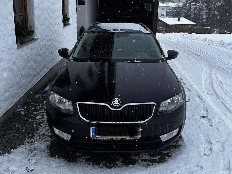 Gebraucht 2015 Skoda Octavia Ambition 110 PS Kombi – 4784 Schardenberg ...