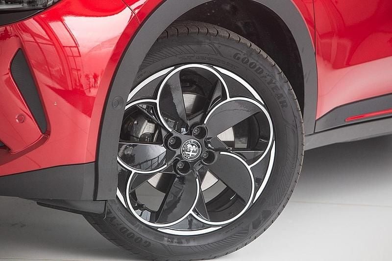 Gebraucht 2025 Alfa Romeo Junior Edizione Speciale 156 PS SUV – 6176 ...