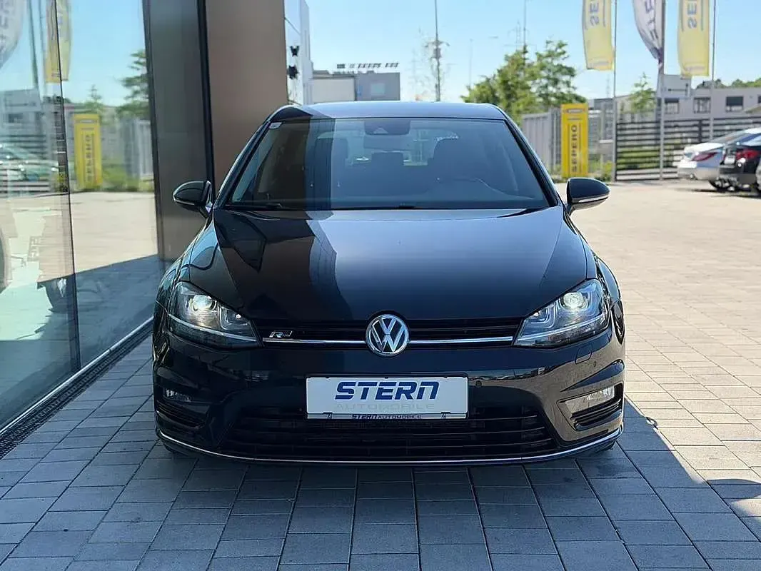 Gebraucht VW Golf VII R-line 110 PS (2015) in Wien, AT - € 11.990 ...