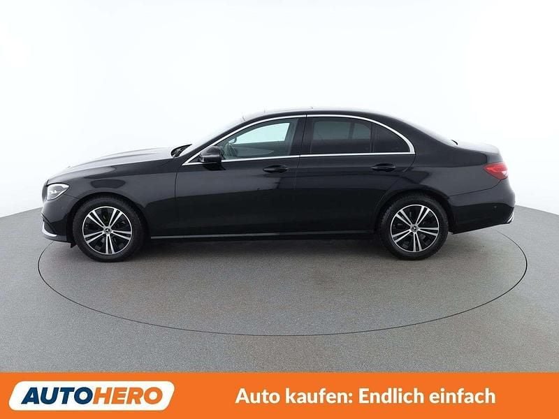 Gebraucht 2023 Mercedes E220 Avantgarde 220 PS Limousine – 1140 Wien ...