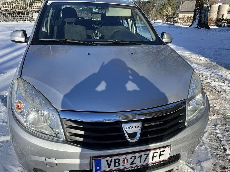 Gebraucht 2009 Dacia Sandero Ambiance 87 PS Limousine – 4892 Fornach ...