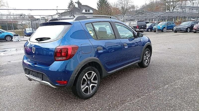 Gebraucht 2020 Dacia Sandero Stepway 101 PS Limousine – 3100 St. Pölten ...