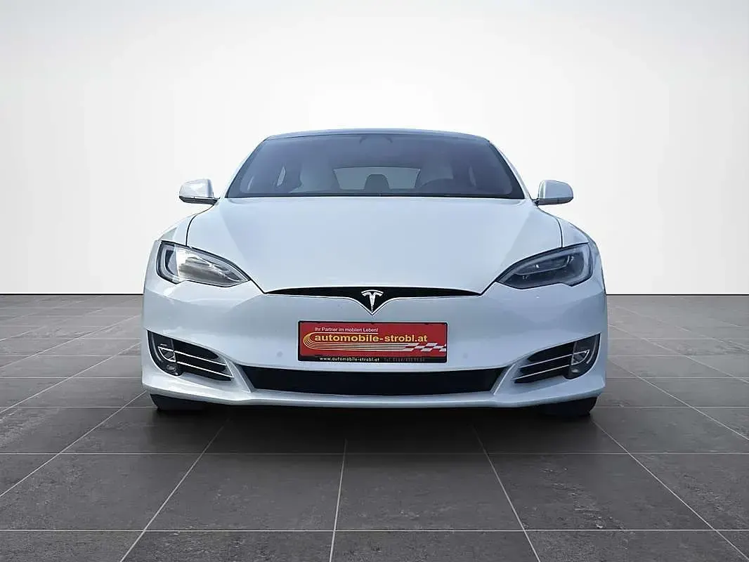 Gebraucht Tesla Model S 518 PS (2019) in Studenzen, AT - € 27.880 ...