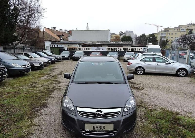 Gebraucht 2010 Opel Zafira Edition 120 PS Van / Kleinbus – 1230 WIEN ...