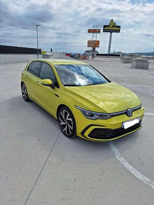 Gebraucht 2022 VW Golf R-line 131 PS Limousine – 2345 Brunn am Gebirge ...