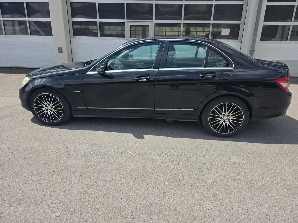 Gebraucht Mercedes C220 Avantgarde 170 PS (2010) in Leoben - € 3.500 ...