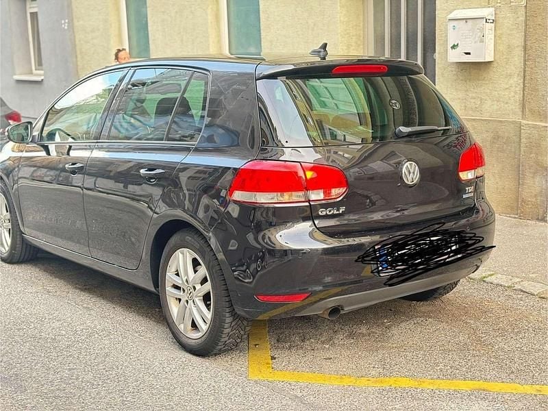 Gebraucht 2011 VW Golf Comfortline 105 PS Limousine – 1170 Wien ...