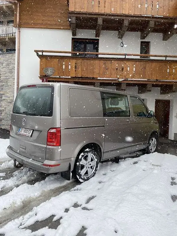 Gebraucht VW Caravelle Comfortline 204 PS (2016) in Maria Alm am ...