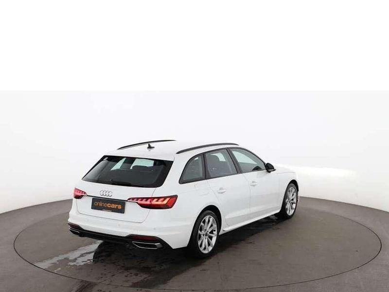 Gebraucht 2023 Audi A4 Advanced 204 PS Kombi – 8143 Dobl bei Lieboch ...