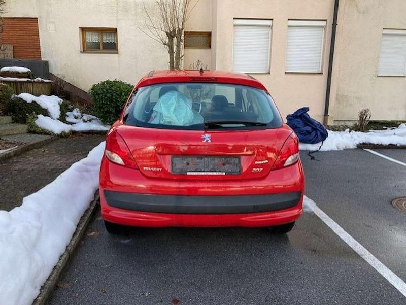 Gebraucht 2011 Peugeot 207 73 PS Limousine – 6600 Breitenwang, AT ...