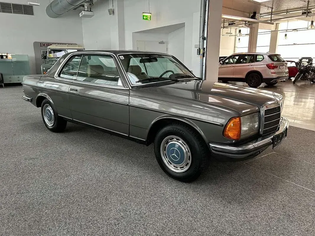 Gebraucht Mercedes 230 136 PS (1982) in Reisenberg - € 27.900 | AutoUncle