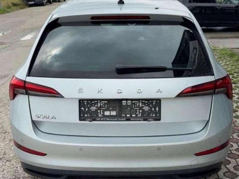 Gebraucht 2020 Skoda Scala Ambition 116 PS Kleinwagen – 4063 Hörsching ...