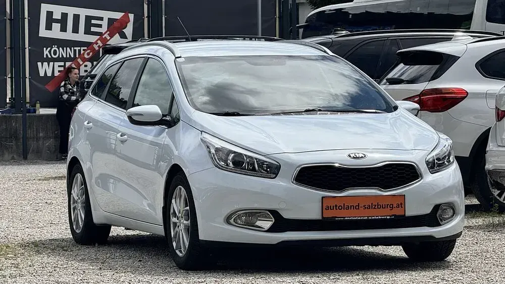 Gebraucht Kia Ceed Gold 110 PS (2014) in Salzburg - € 7.900 | AutoUncle