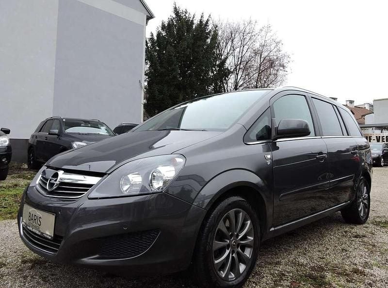 Gebraucht 2010 Opel Zafira Edition 120 PS Van / Kleinbus – 1230 WIEN ...