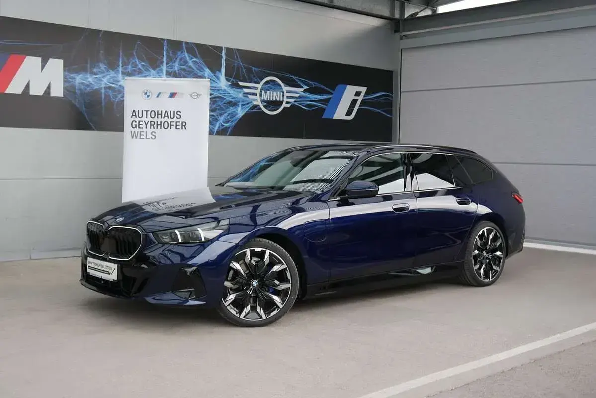 Gebraucht BMW 530e M Sport 299 PS (2026) in Wels - € 72.980 | AutoUncle