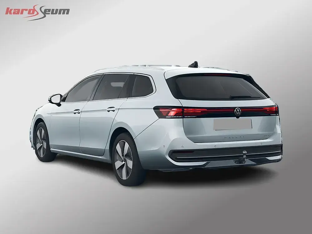 Gebraucht VW Passat Business 150 PS (2025) in Oberösterreich - € 32.890 ...