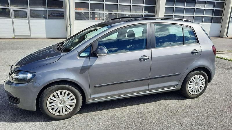 Gebraucht 2012 VW Golf 105 PS Limousine – 8700 Leoben (Händler) – € 2. ...