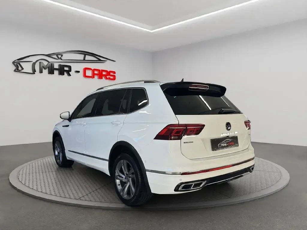 Gebraucht VW Tiguan R-line 200 PS (2023) in Steiermark - € 41.990 ...