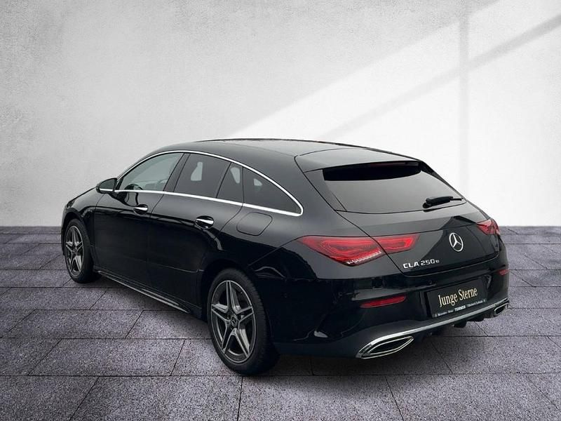 Gebraucht 2021 Mercedes CLA250e Shooting Brake AMG line 160 PS Kombi ...
