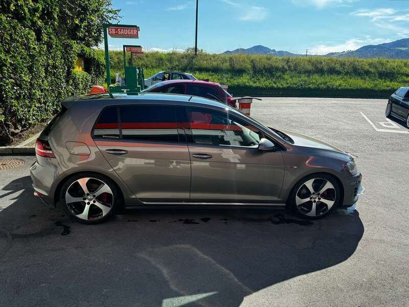Gebraucht 2013 VW Golf 2 Benzin | 220 cars.hp (€ 14.500) | 6890 ...