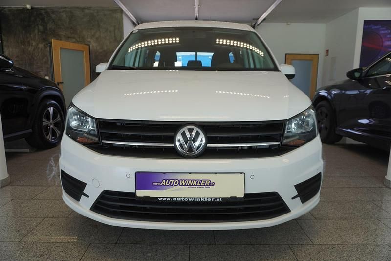 Gebraucht 2020 VW Caddy Maxi Trendline 150 PS Van / Kleinbus – 4061 ...